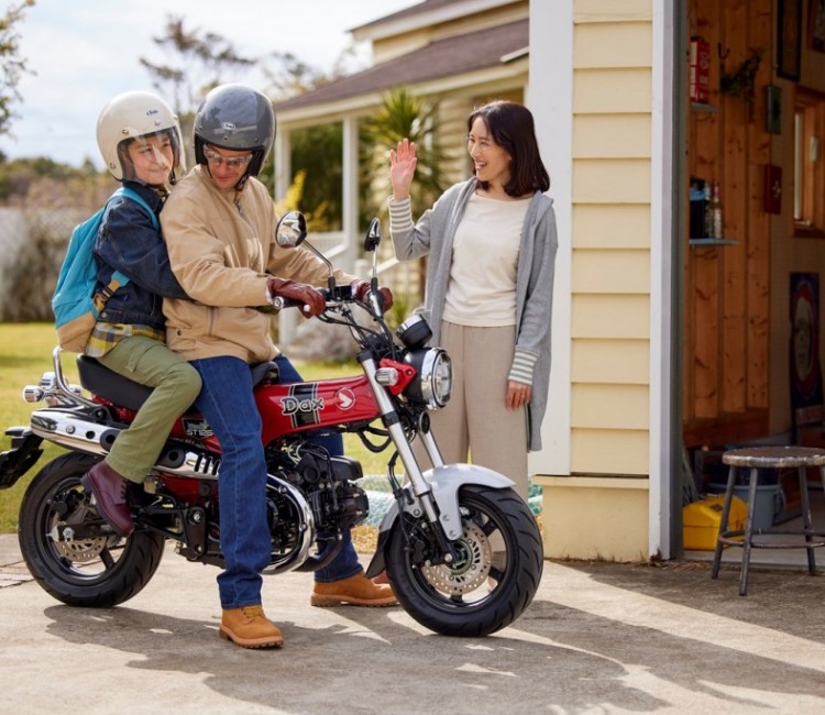 Honda ST125 DAX - Motorcycles, Scooters, Helmets, Clothing ...