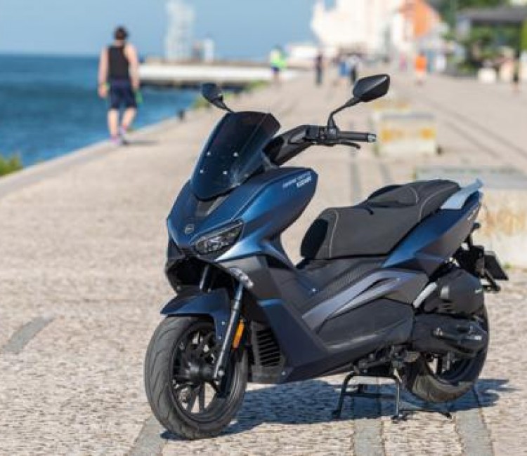 Keeway Vieste 125 - Motorcycles, Scooters, Helmets, Clothing ...