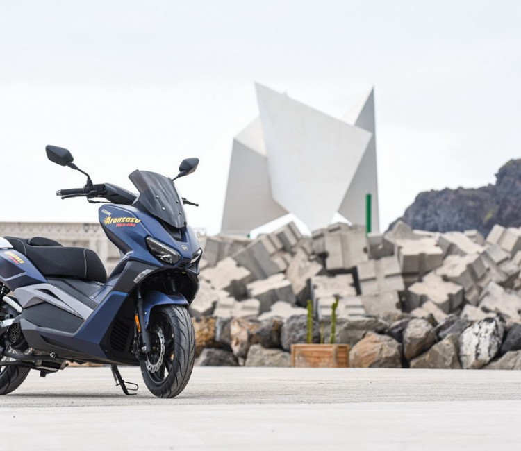 Keeway Vieste 125 - Motorcycles, Scooters, Helmets, Clothing ...