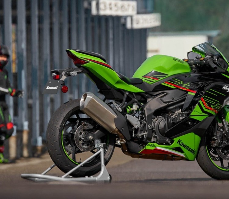 Kawasaki ZX-4RR - Motorcycles, Scooters, Helmets, Clothing ...